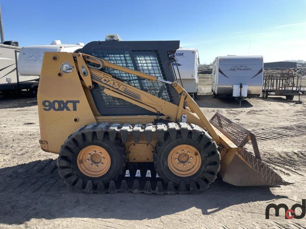 2000 Case 90 XT Skid Steer